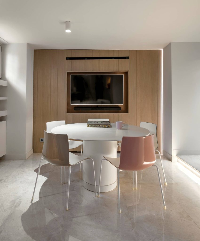 Neoclassical office building in Athens | TWO ARCHITECTS DESIGN | ΚΥΒΕΛΗ ...